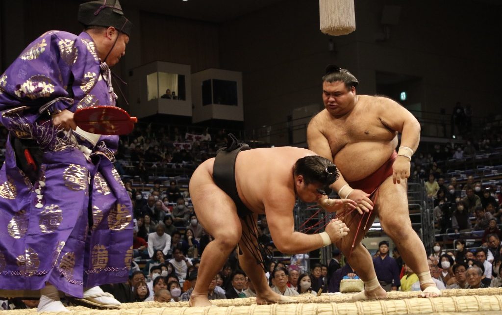 The Fukuoka Grand Sumo Tournament kicked off on November 2023 - Sumo Tours