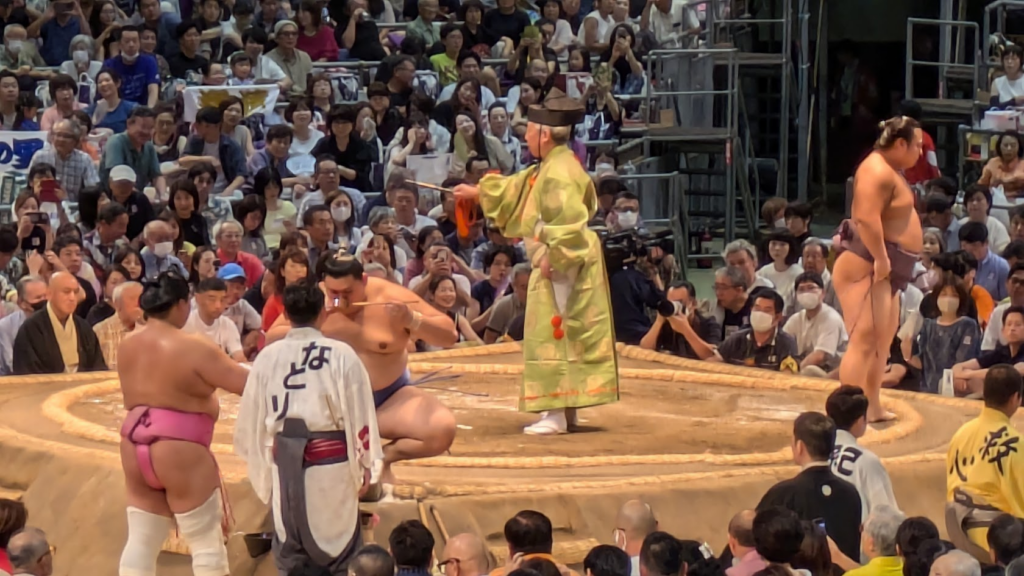 10 sumo rituals you must know - Sumo Tours